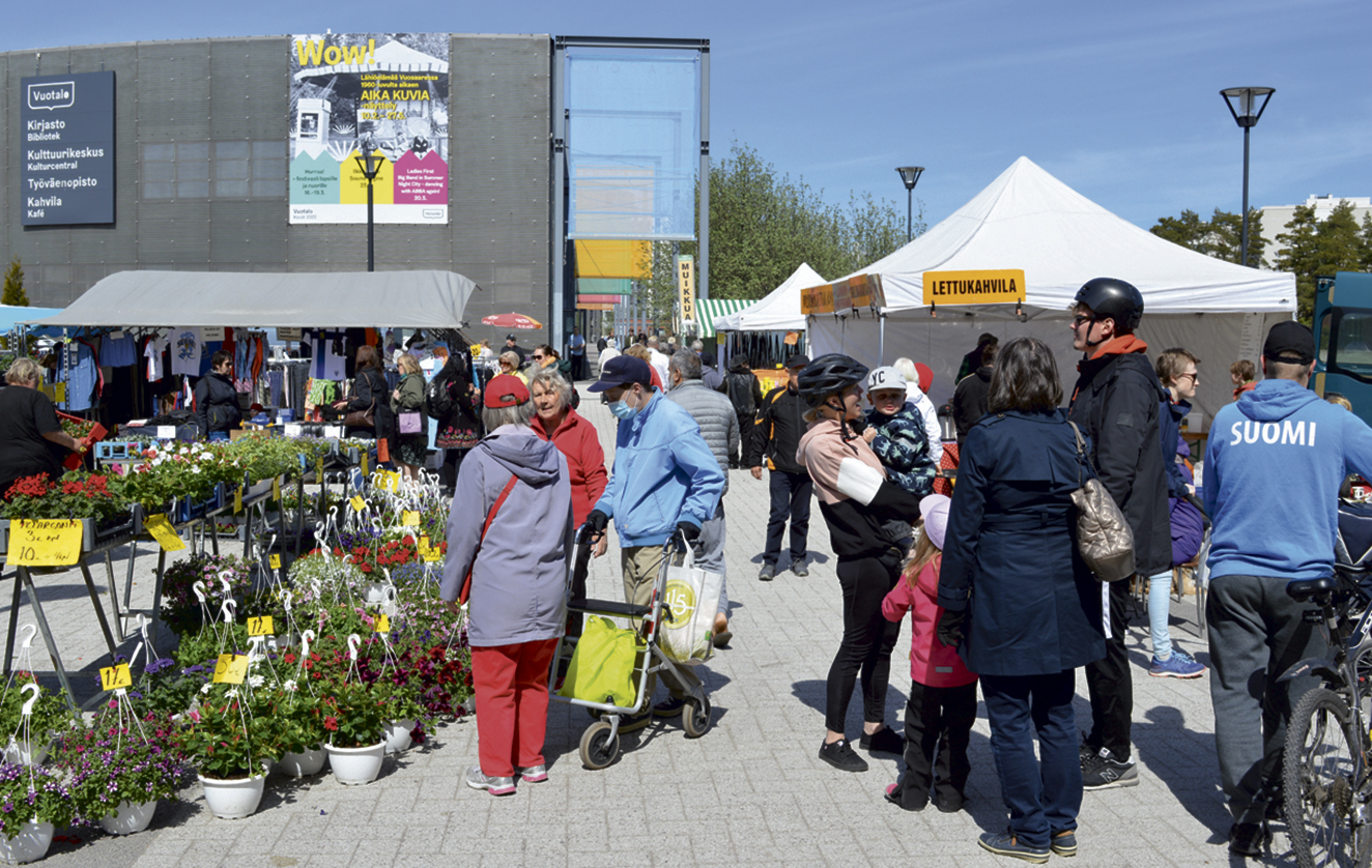 Vuosaaren markkinat iltatorina 24.4. - Vuosaari
